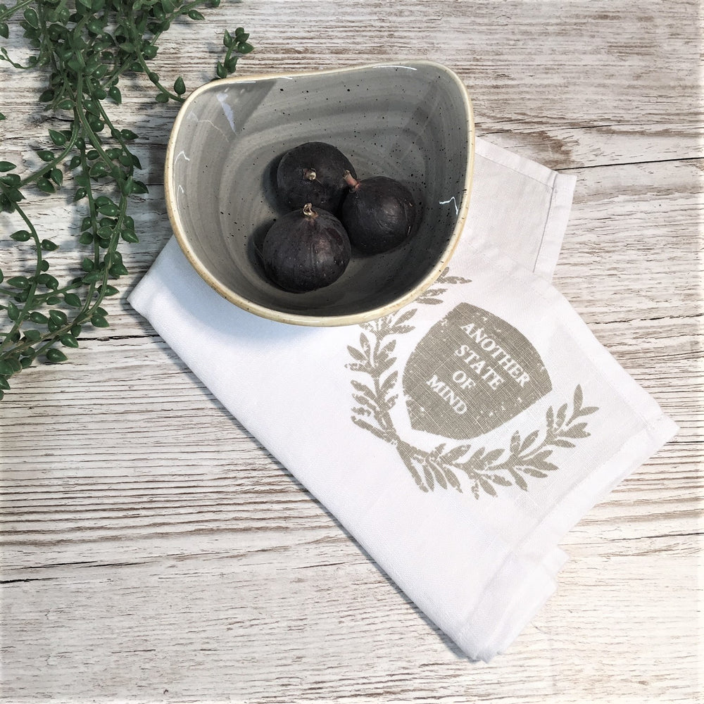 State White Linen Serviettes — GingerInteriors.co.uk